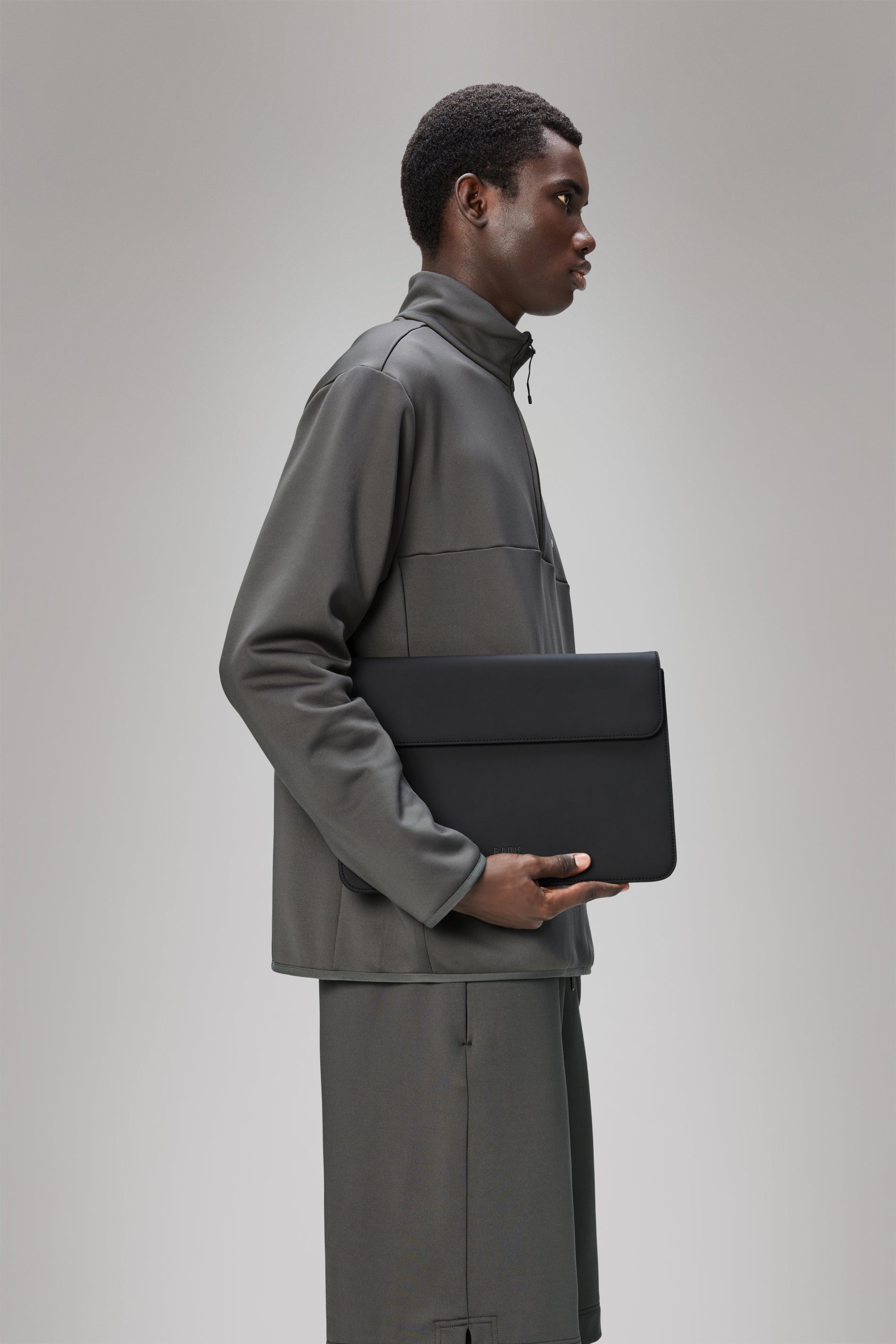 Rains® Trail Laptop Case 15″/16″ in Black for $75 | Free Shipping